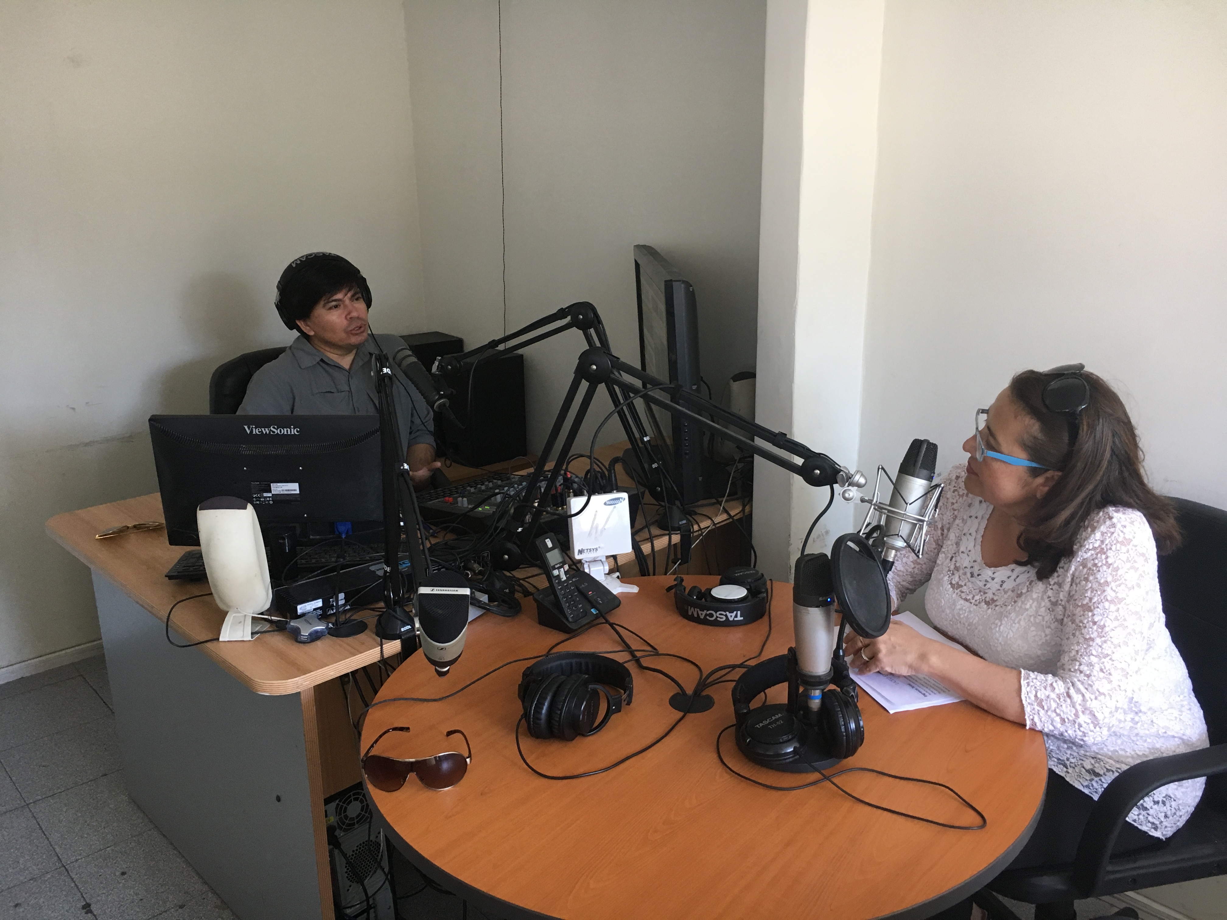 Entrevista en vivo a Seremi Jacqueline Barraza en "Ciudad Sónica" de ...